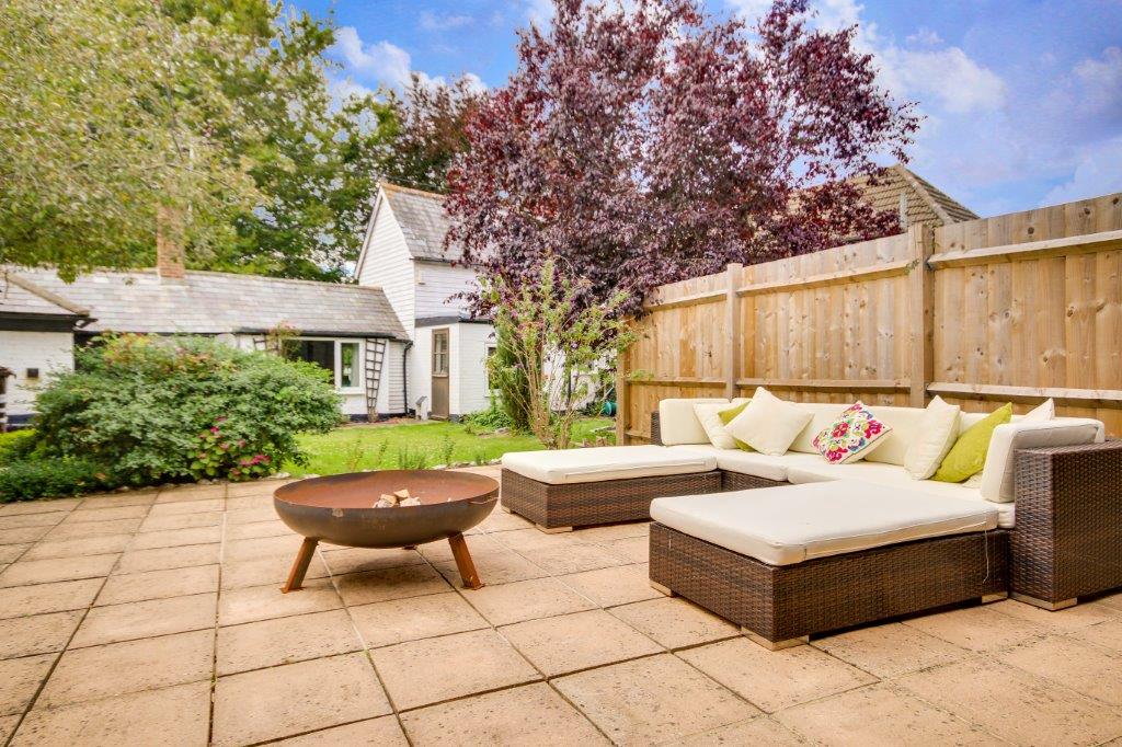 Throwley Forstal - Graham John