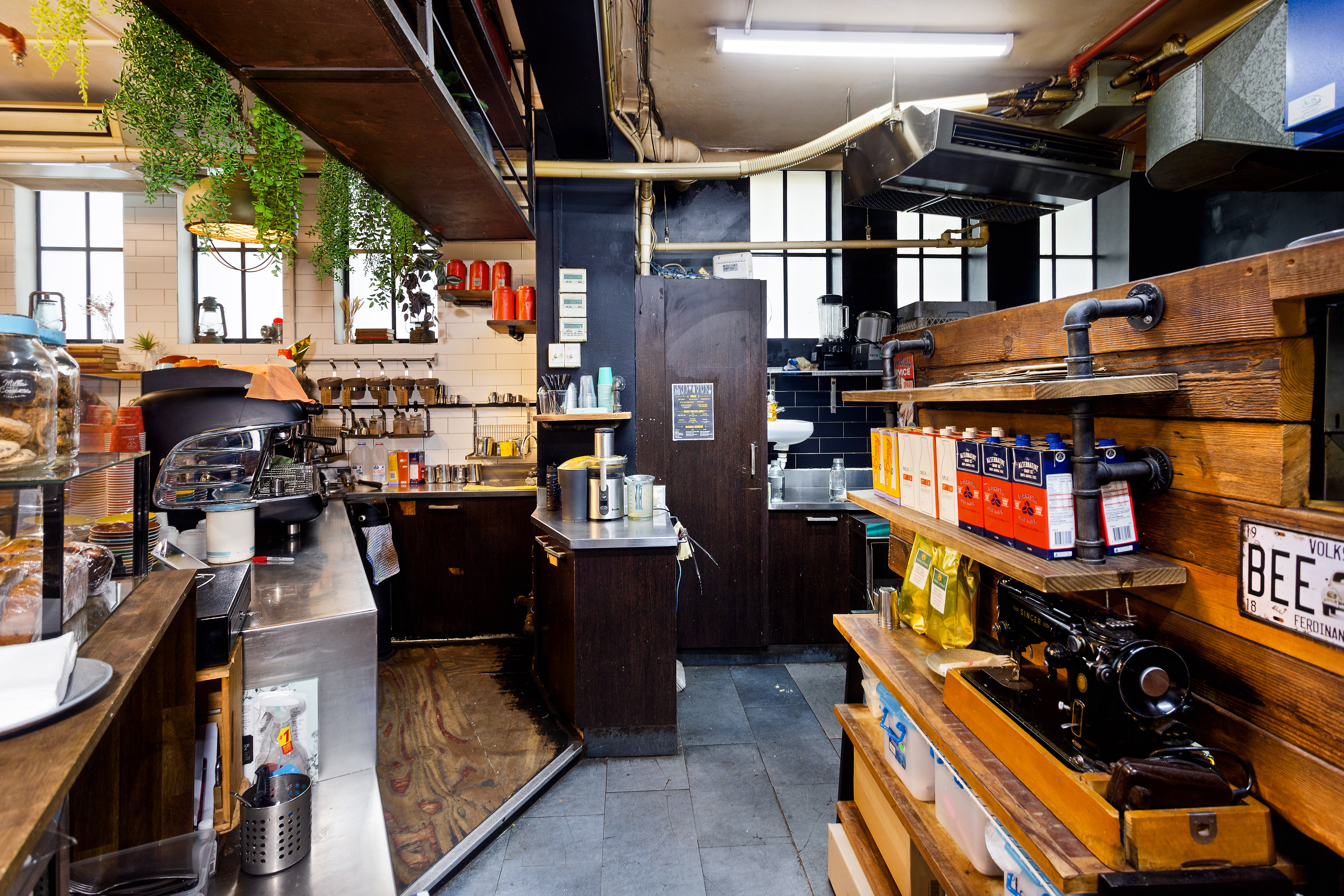 Prime CBD Corner Cafe/Retail Position Opposite Wynyard Station ...