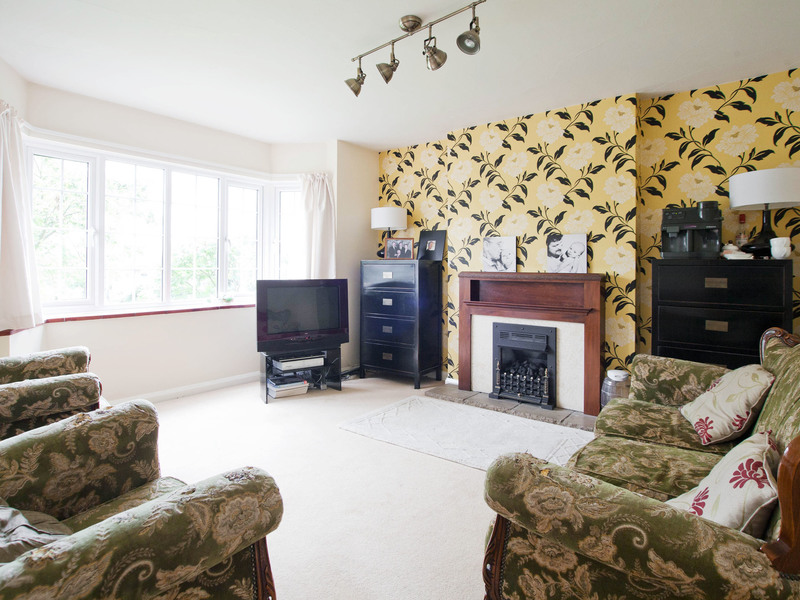 3 Bed House - Detached For Sale in Godstone