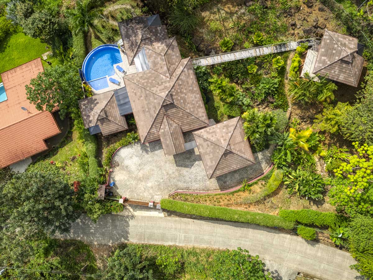 Experience Luxury Living With Breathtaking Ocean Views At Casa Perezoso ...