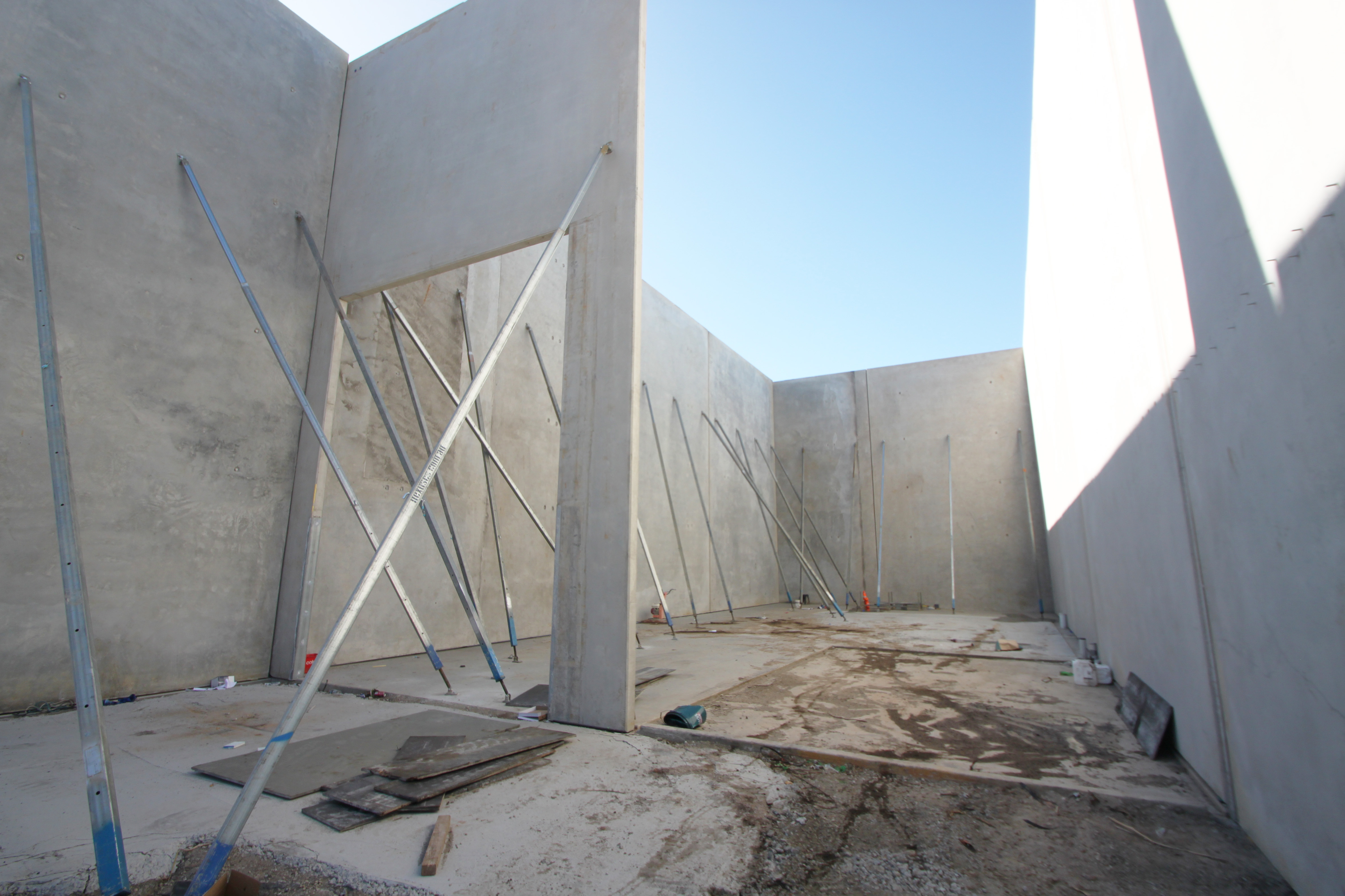 BRAND NEW + 11M HIGH: 283M² – 381M² INDUSTRIAL UNITS – Commercial ...