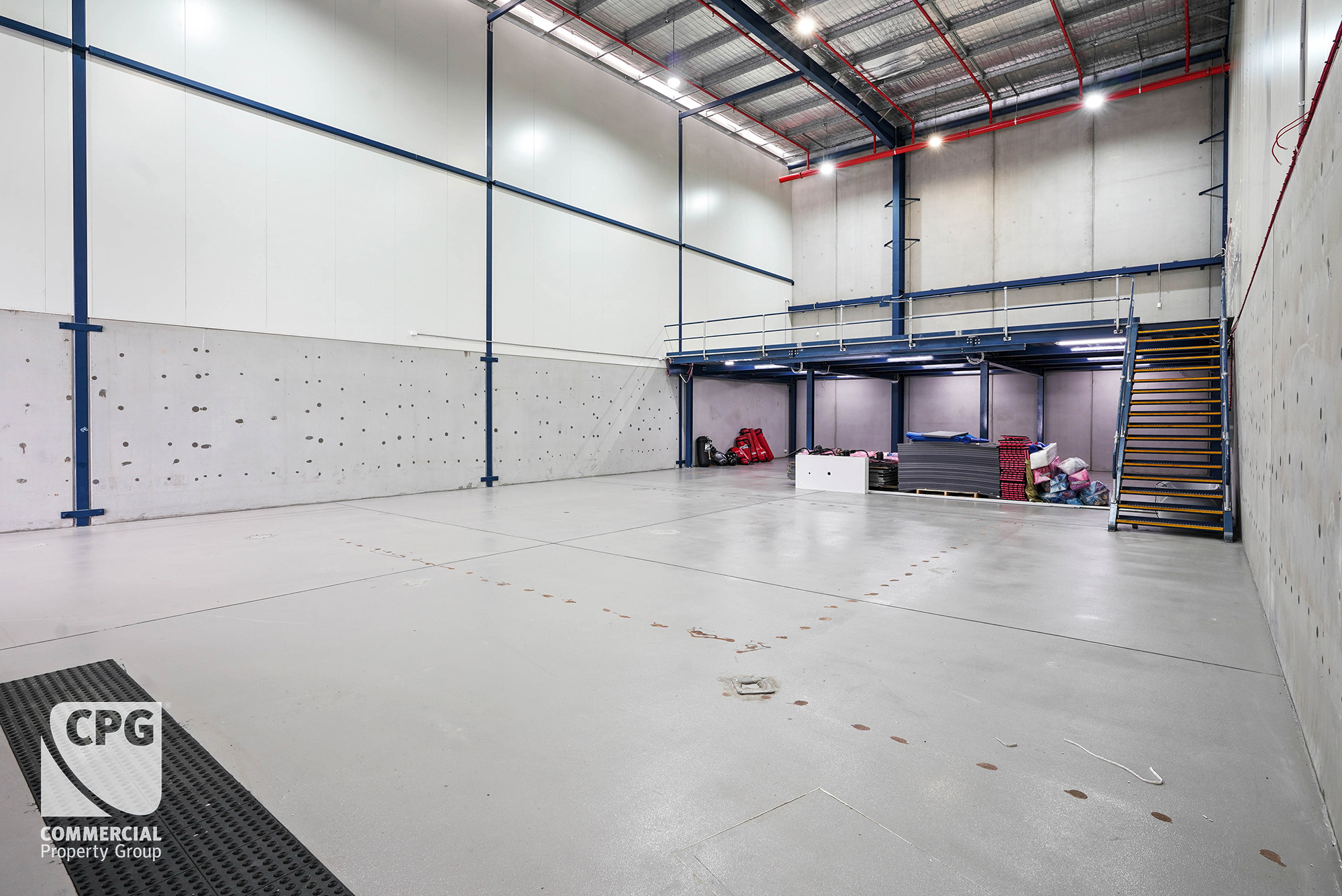 SOLD BY BRYAN RIZK – THE MAIN EVENT – 11 Meters High- 460m2 ...