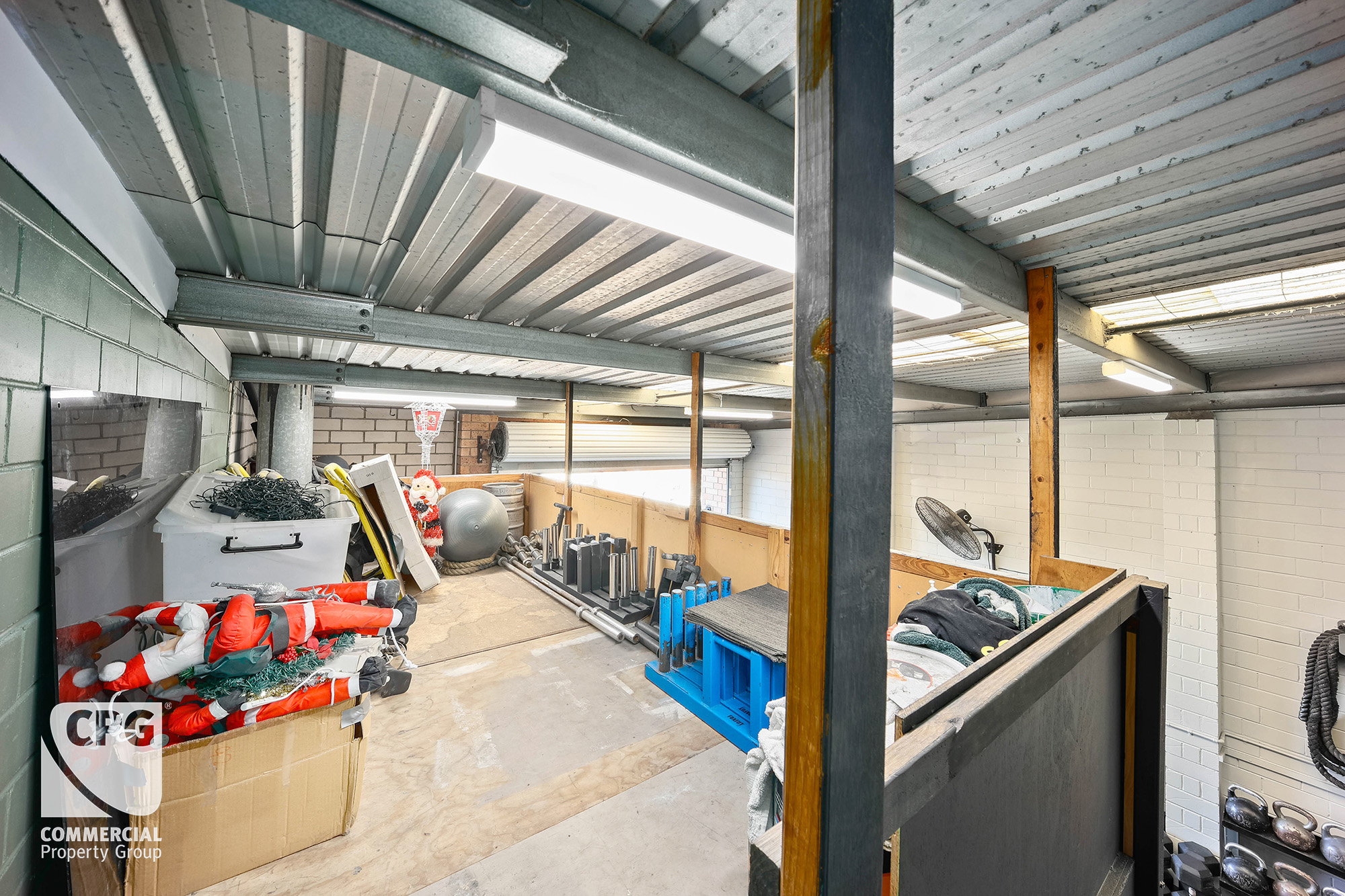 Timeless Charm & Functionality: 106m²* Strata Warehouse Unit ...