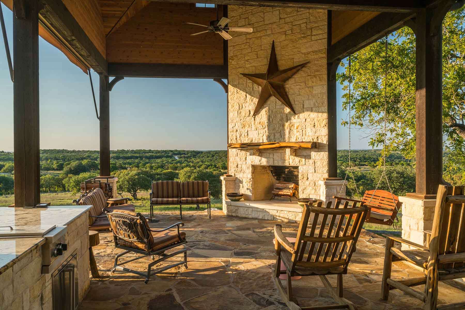 Austin Lakes Ranch - Sold - Texas - Hall and Hall