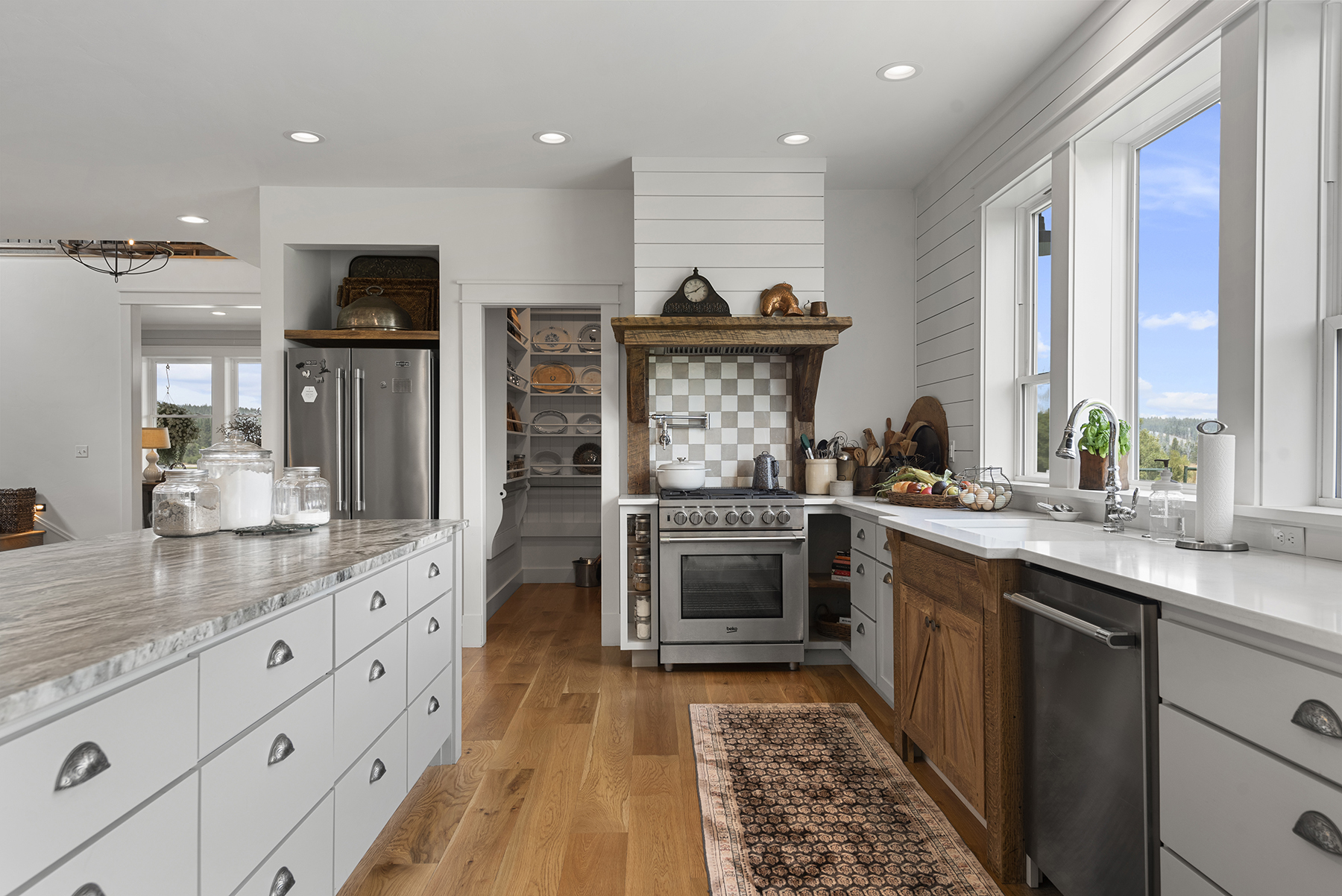 Ronde River Ranch - For Sale - Oregon - Hall and Hall