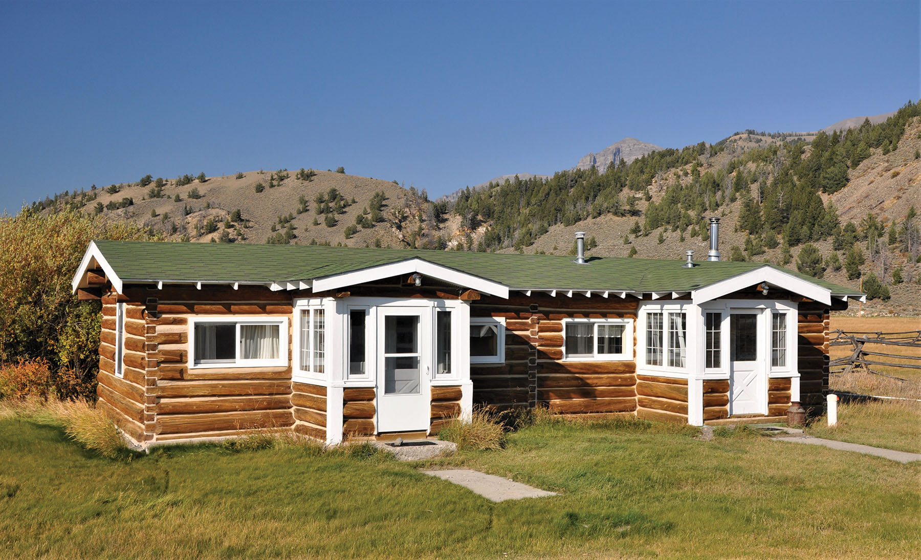 Diamond G Ranch - Sold - Wyoming - Hall and Hall