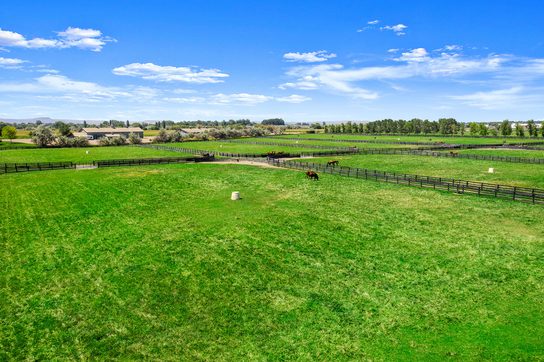 Parma Lodge and Stables - For Sale - Idaho - Hall and Hall