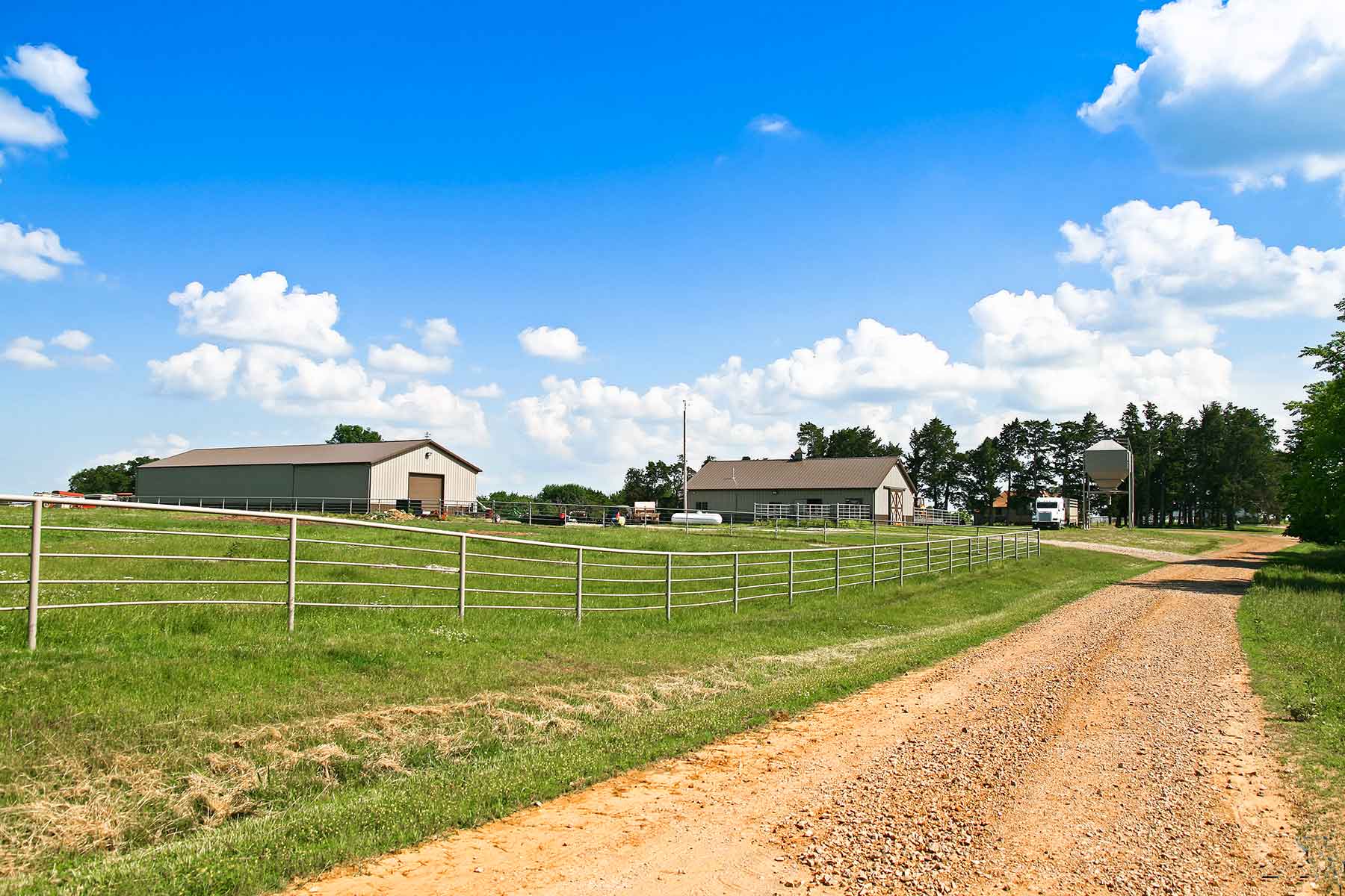Diamond Bar D Ranch - Sold - Kansas - Hall and Hall