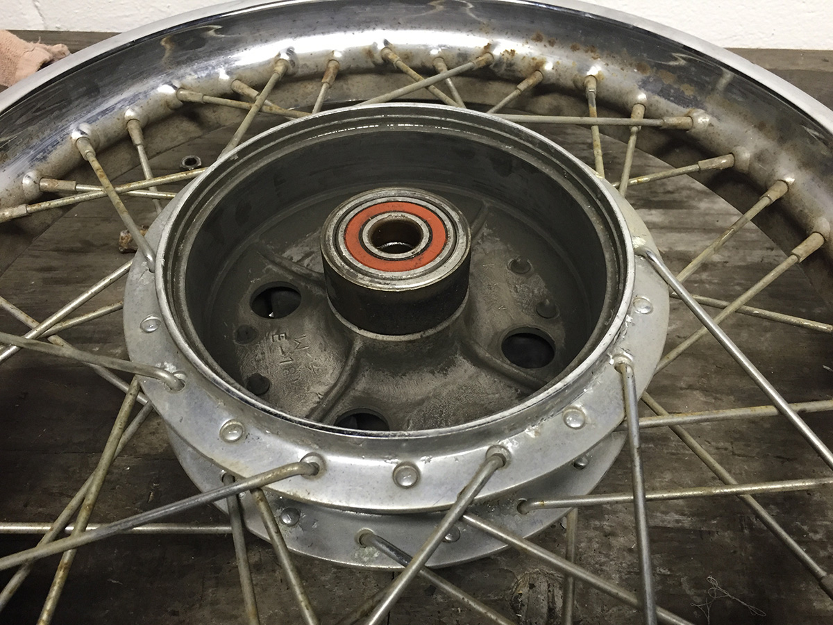 CB500 / CB550 rear hub & rim differences