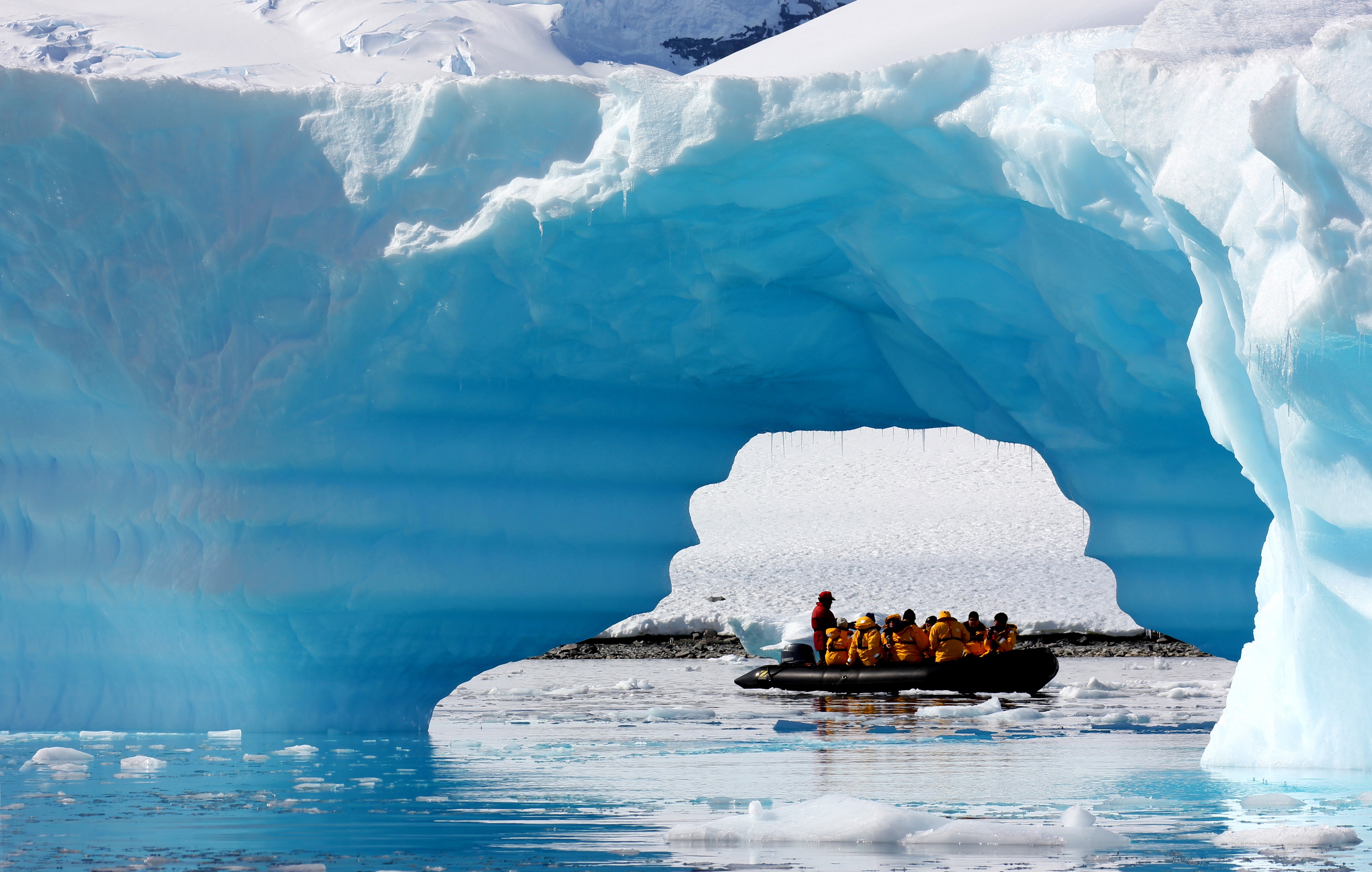 Robert Swan Leads the Ultimate Polar Adventure with a Special Antarctic ...