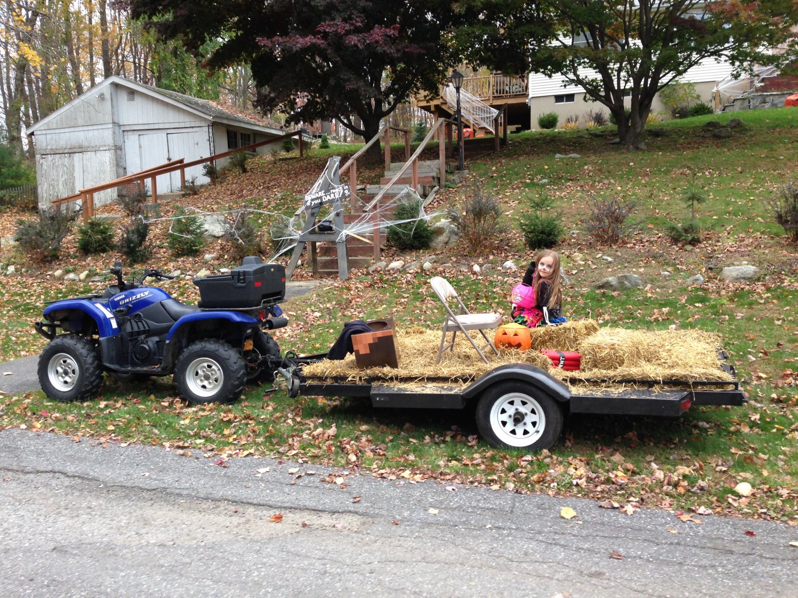 ATV Halloween Hay Ride - Holiday and Festive ATVs - QUADCRAZY