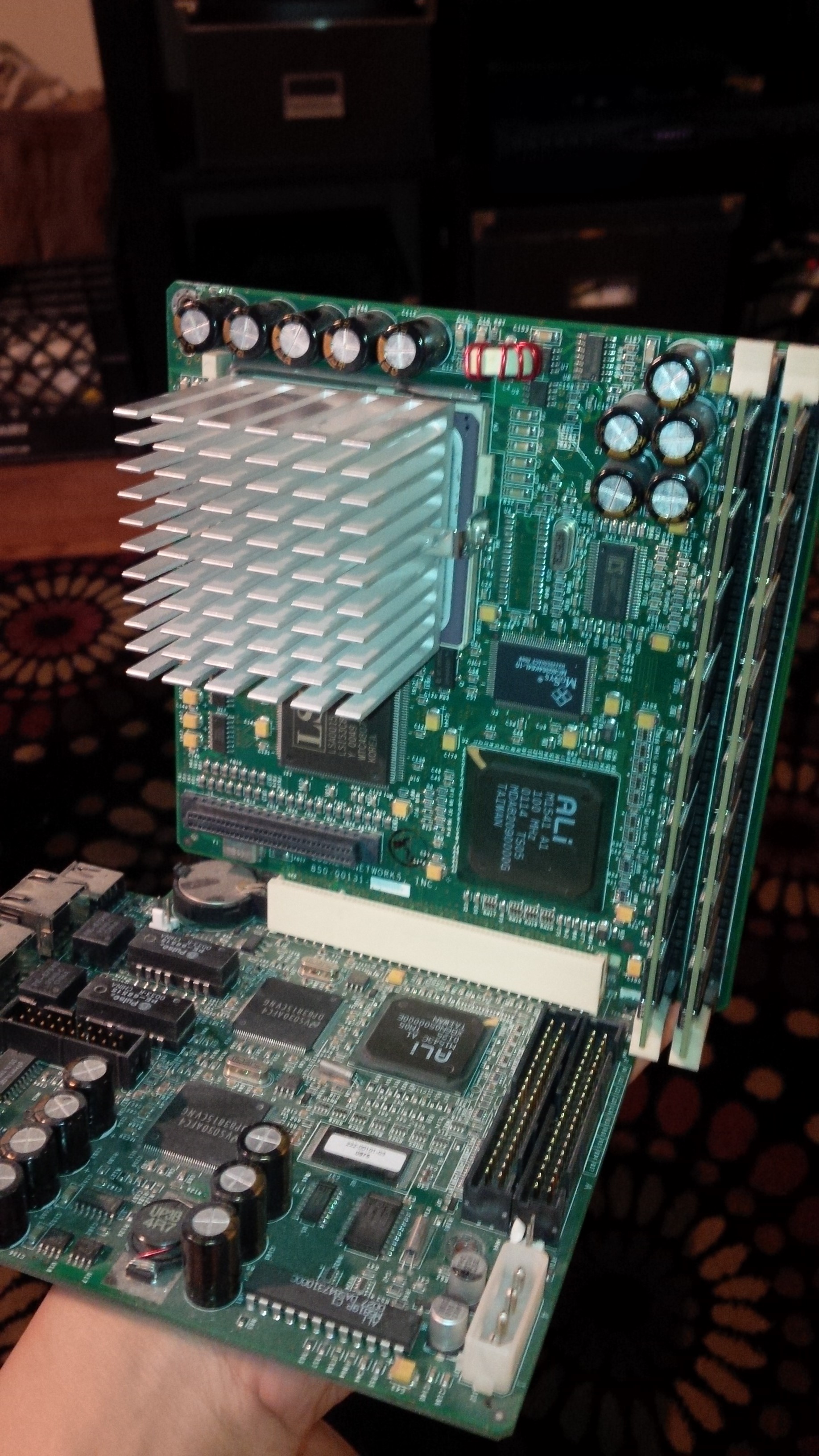 Intel NUC9VXQNX Review an 8 Core Xeon and GPU Capable NUC Option ...