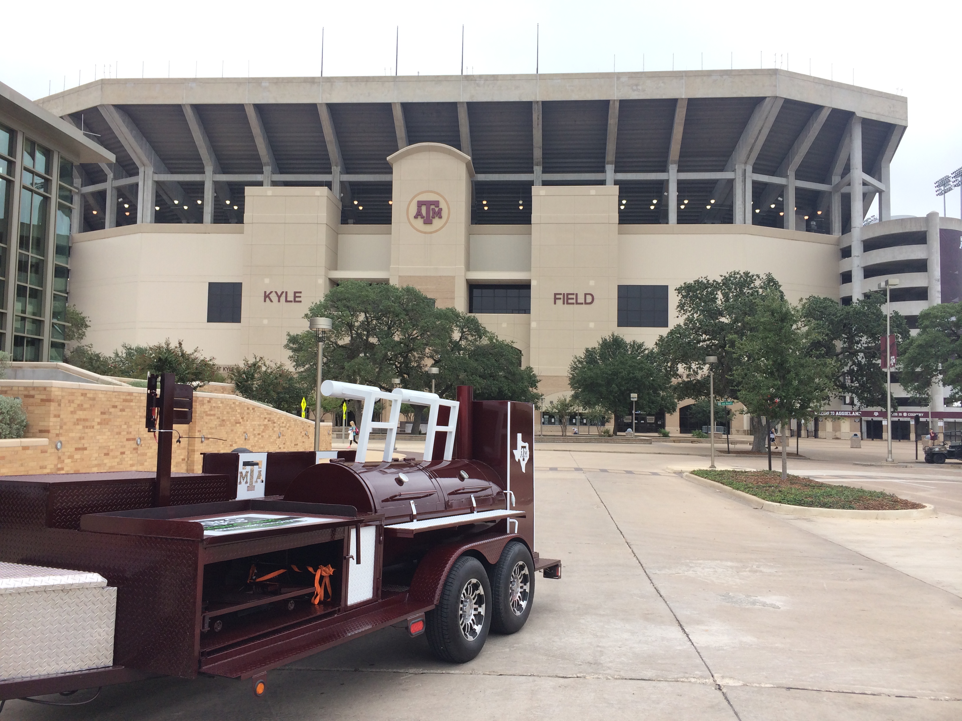 1st Edition Aggie Tailgating Trailer Smoker