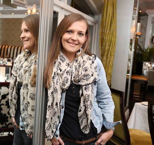 Mia Botha Lyrics, Songs, and Albums | Genius