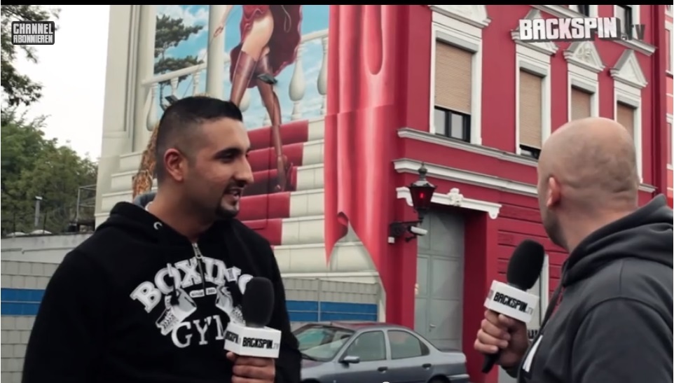 Bonn 17 – Alles Routine Lyrics Meaning