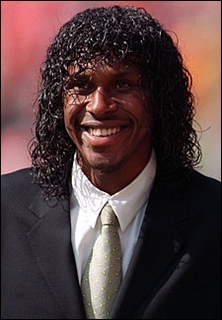 A look at the actors underneath the Stormtrooper helmets while filming ...