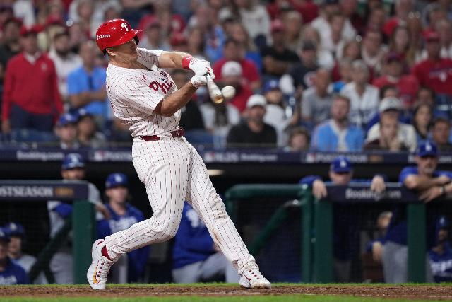 Realmuto almost mourned loss of Phillies career until collapsed ...