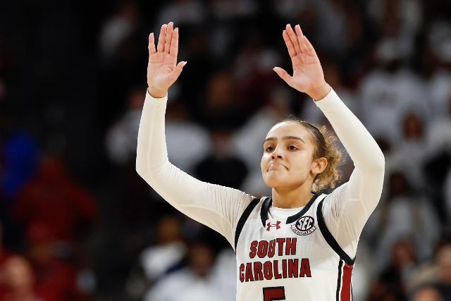 No. 2 South Carolina women beat No. 4 Texas 68-65 to avenge only loss ...