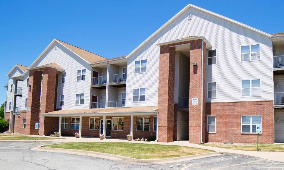 Illinois State Off-Campus Housing | College Pads