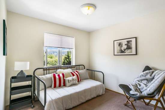 Off-Campus Housing Marketplace