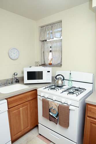 Off-Campus Housing Marketplace