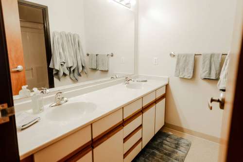 Laker Village Apartments | Allendale Charter Twp, Michigan