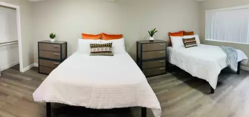 Off-Campus Housing Marketplace