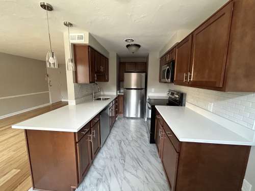 CMU Off-Campus Housing | Official CMU Marketplace