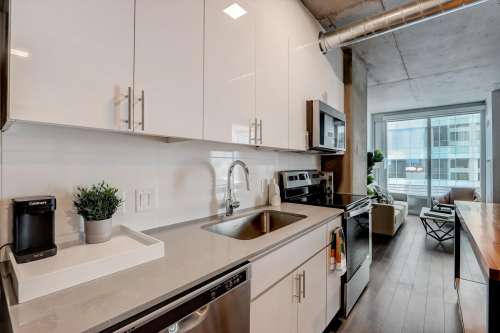 Off-Campus Housing Marketplace