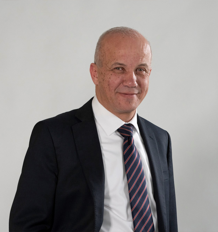 E-finance - Leadership