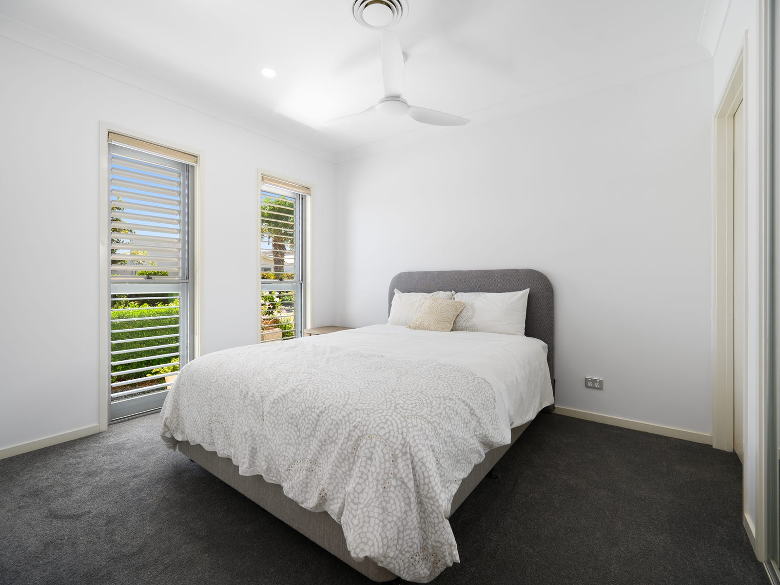 Retirement Living For Sale Hope Island Qld 4212