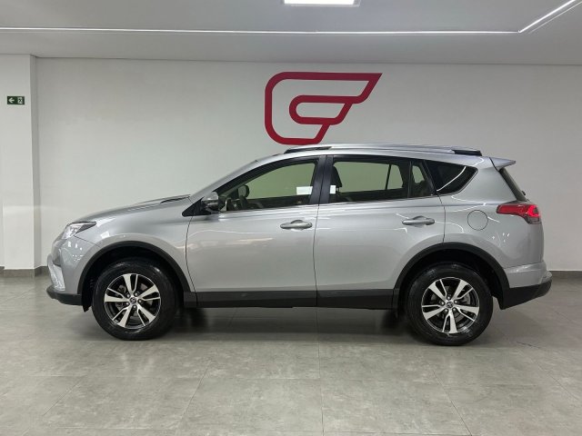 RAV4 2018 - Fly Veículos