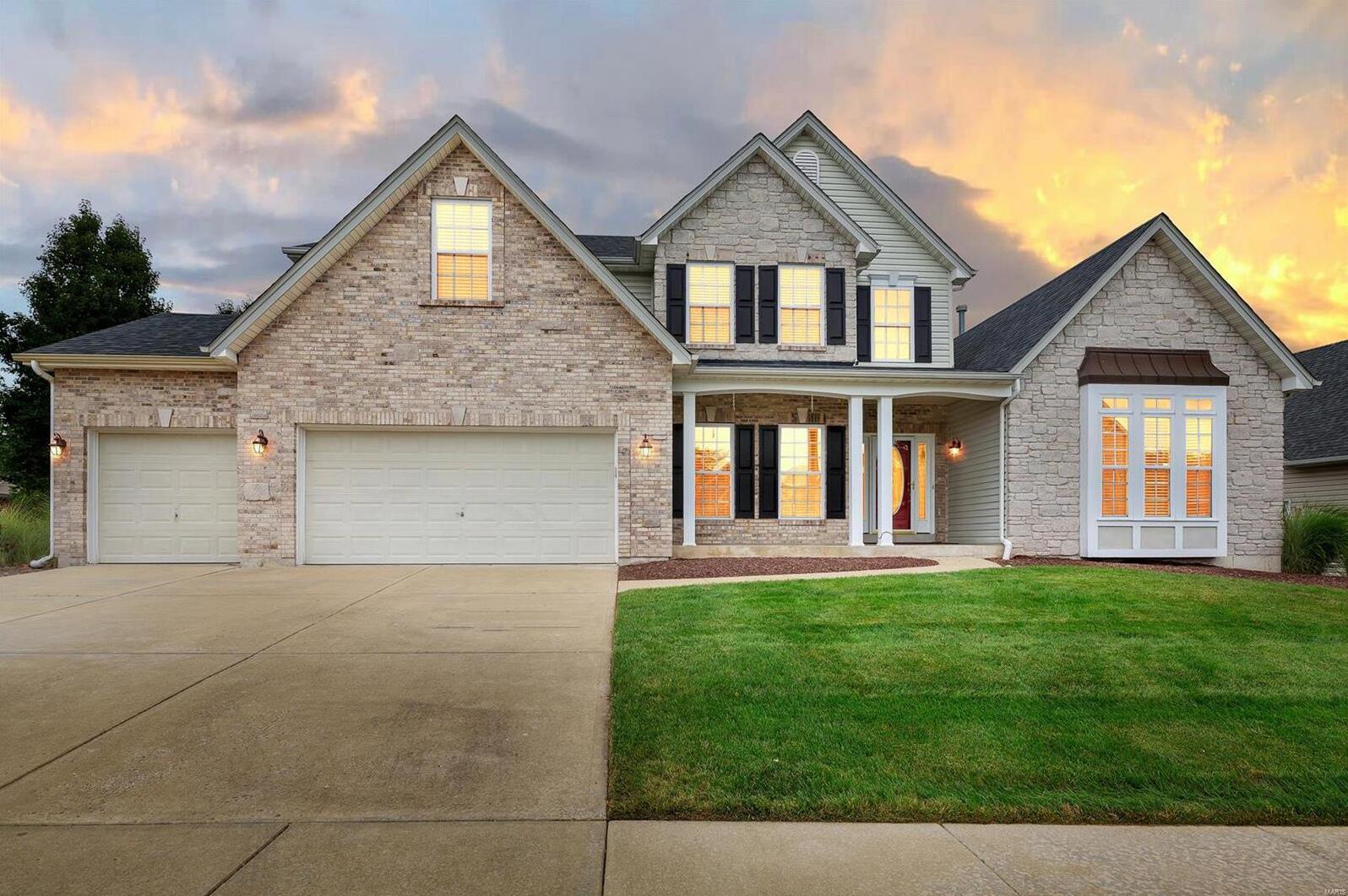 1077 Brook Mont Drive Drive , O'Fallon, MO | MLS# 22045100