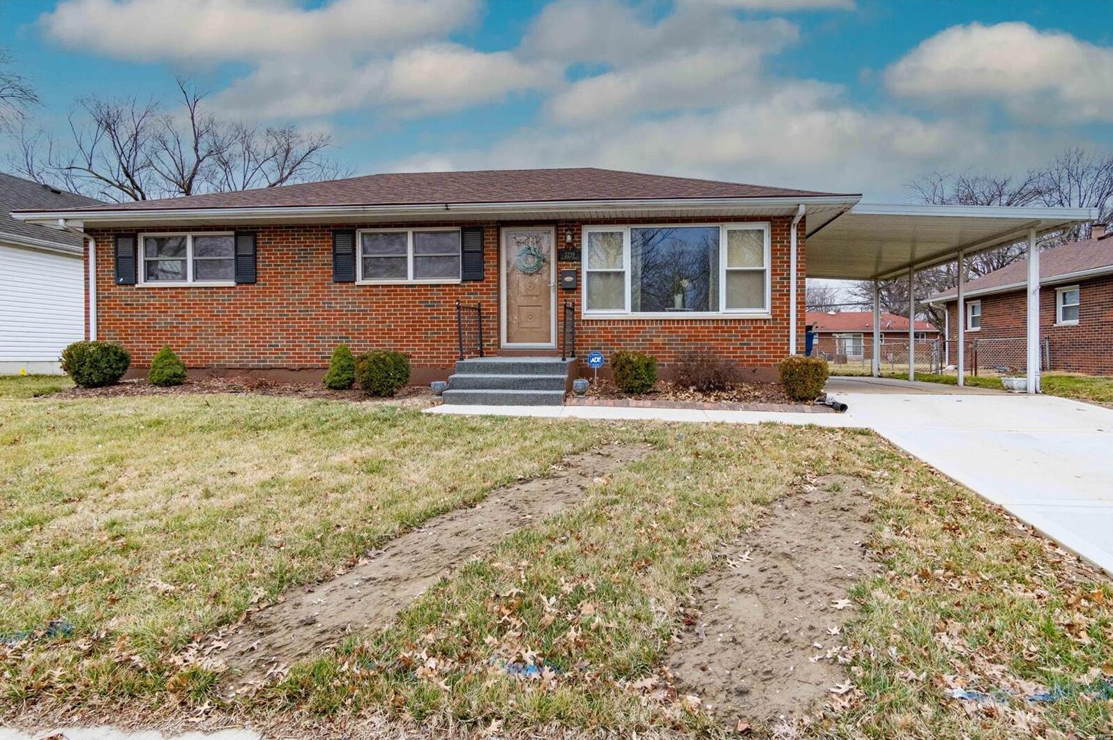 3239 Edgewood Avenue , Granite City, IL | MLS# 23002992 | Gladys Manion ...