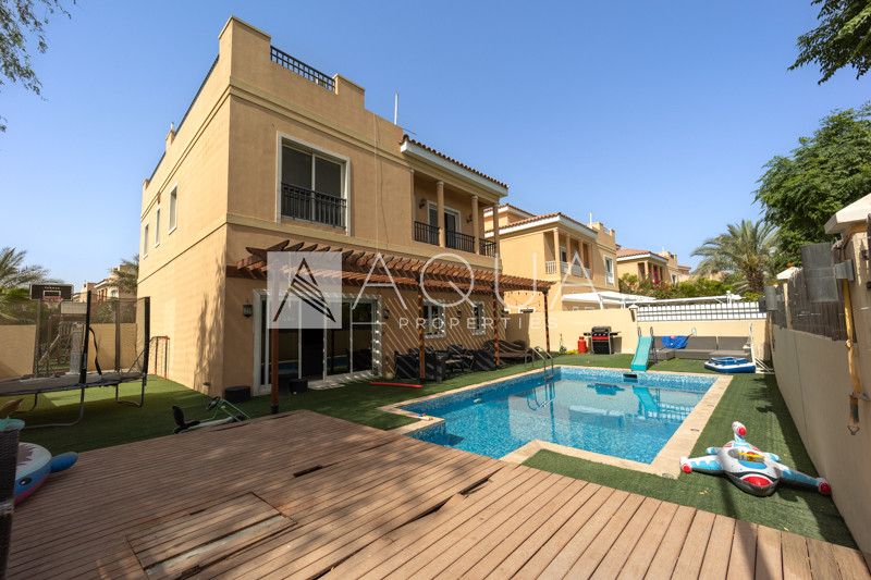 The Villa Community Guide