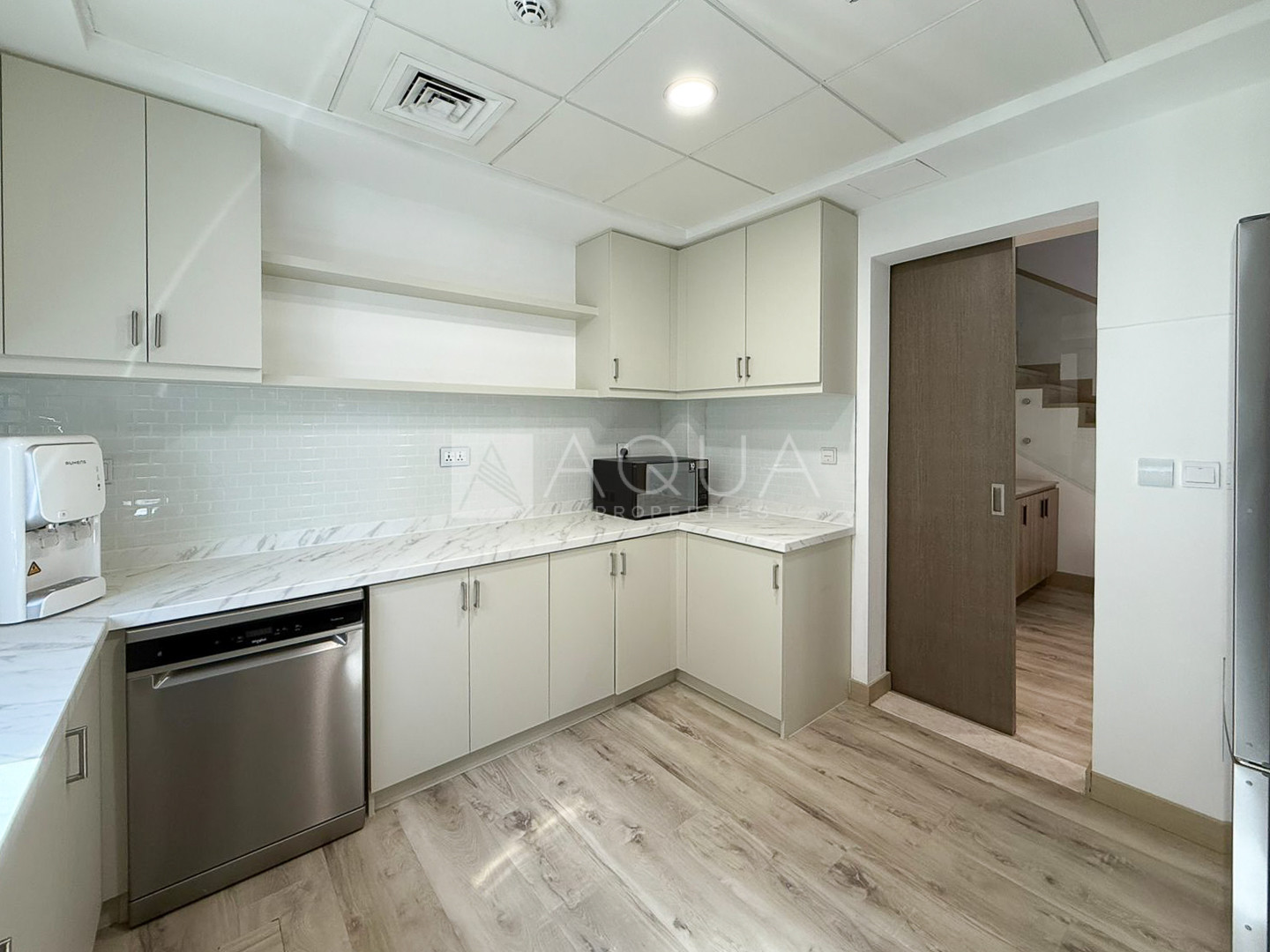 Rent In Casa Viva: EXCLUSIVE | EXTENDED L VACANT L TYPE A AQ-R-25-01216