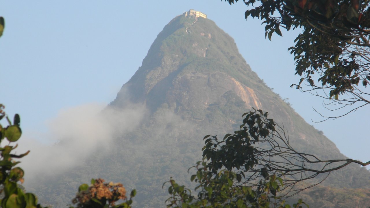 Adam’s Peak Season Starting!!! – Columbus Tours Sri Lanka – Blog