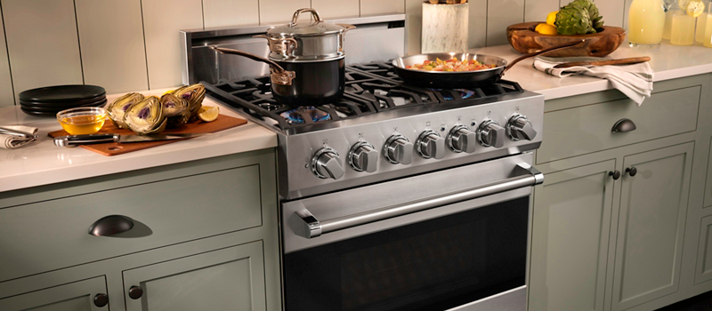 Built-In vs. Freestanding Kitchen Appliances - Voss TV & Appliance