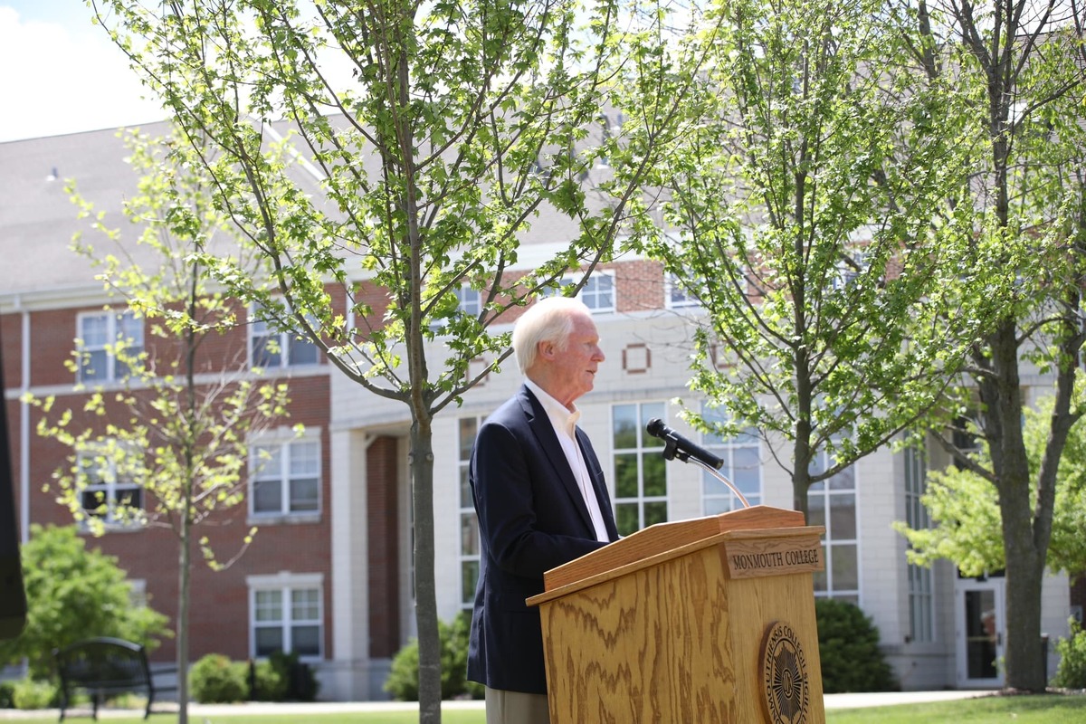 Monmouth College dedicates Priscilla Trubeck Adolphson Memorial Arbor