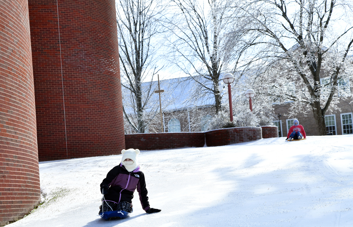 Winter Storm Gives Lindsey Wilson University Students New Experiences
