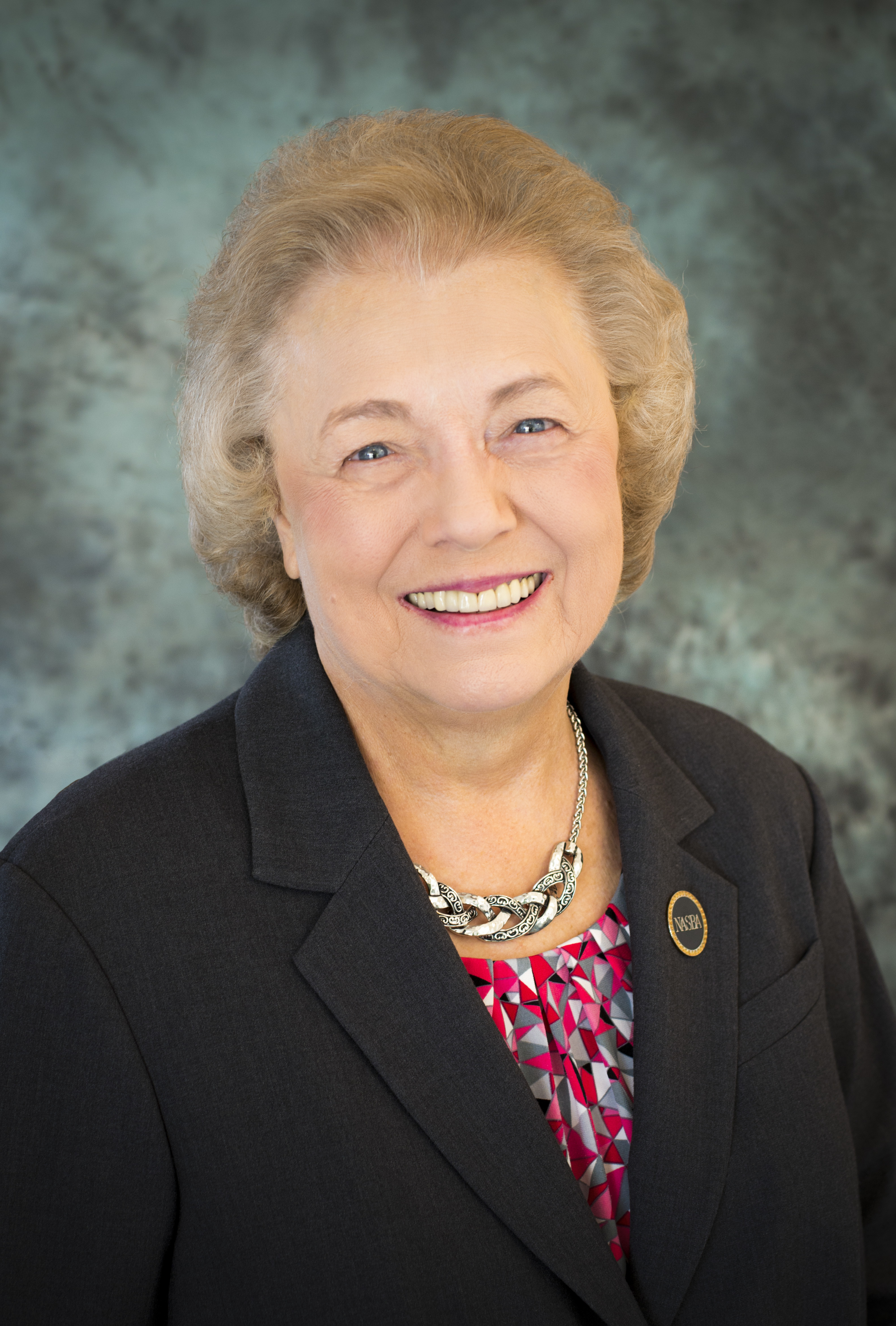 JANICE L. GRAY TO RECEIVE DISTINGUISHED ALUMNI AWARD FROM ECU