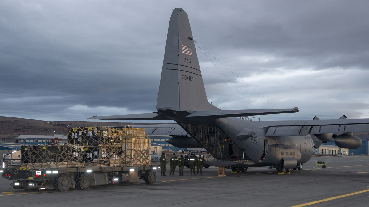 109th Airlift Wing, based at Stratton Air National Guard Base, helps ...