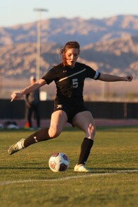 Emily Ahlgren's Women's Soccer Recruiting Profile