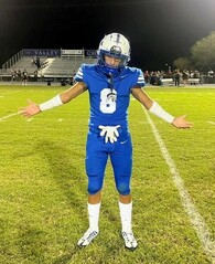 Vincent Robles's Football Recruiting Profile