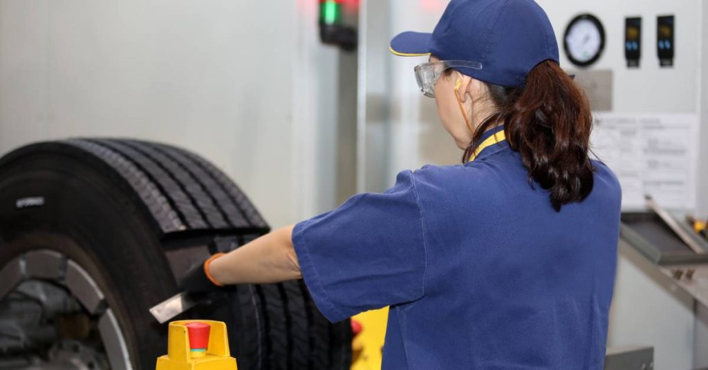 What You Need to Know About Retreading Tires