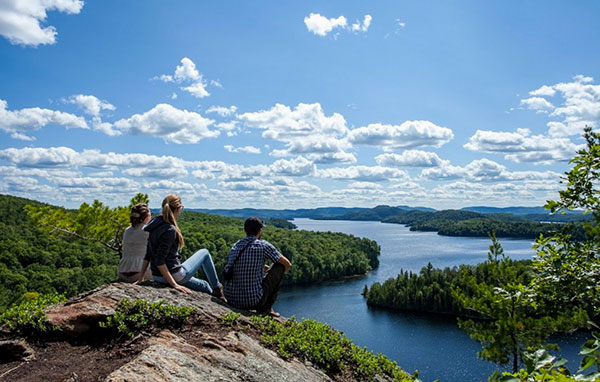 Top 10 des parcs régionaux québécois à découvrir cet été - Véronique ...