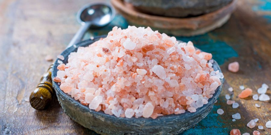 5 raisons d’aimer le sel rose de l’Himalaya - Véronique Cloutier