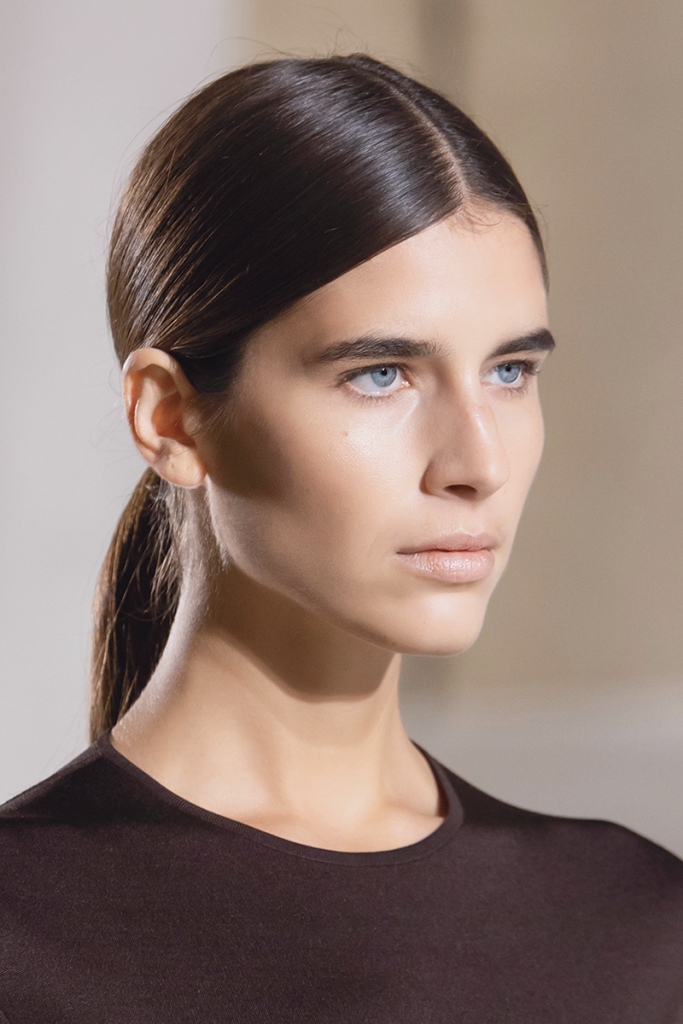 Coiffure : Chic, la queue de cheval!