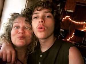 Guylaine Guay : De fils en aiguilles...