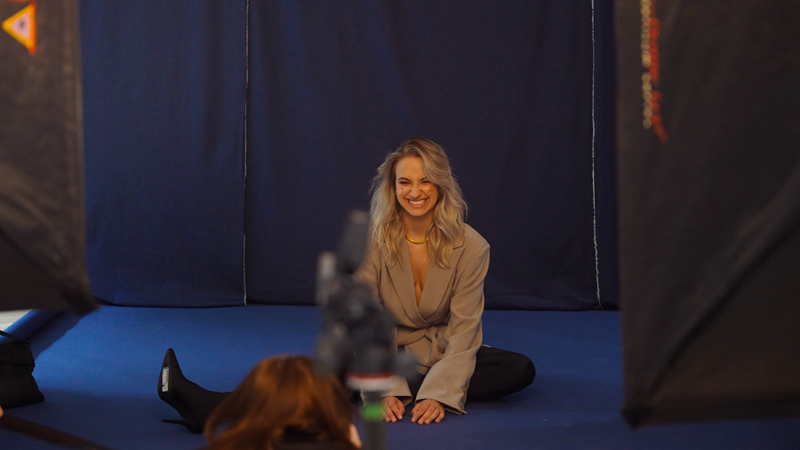 15 photos inédites des coulisses du plus récent magazine VÉRO